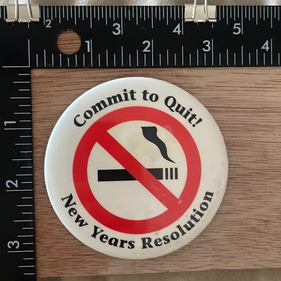 Other | Quit Smoking Pin Back Button | Poshmark